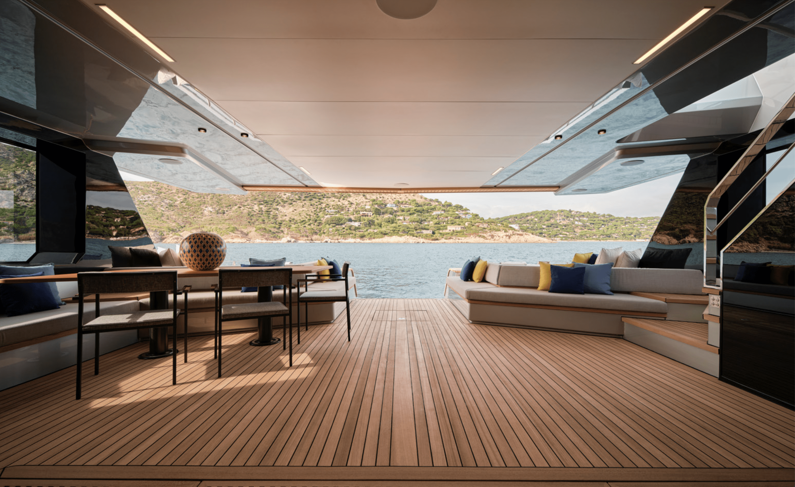 WALLYWHY 200 MOTOR YACHT | Tom Jenkins Yacht Sales