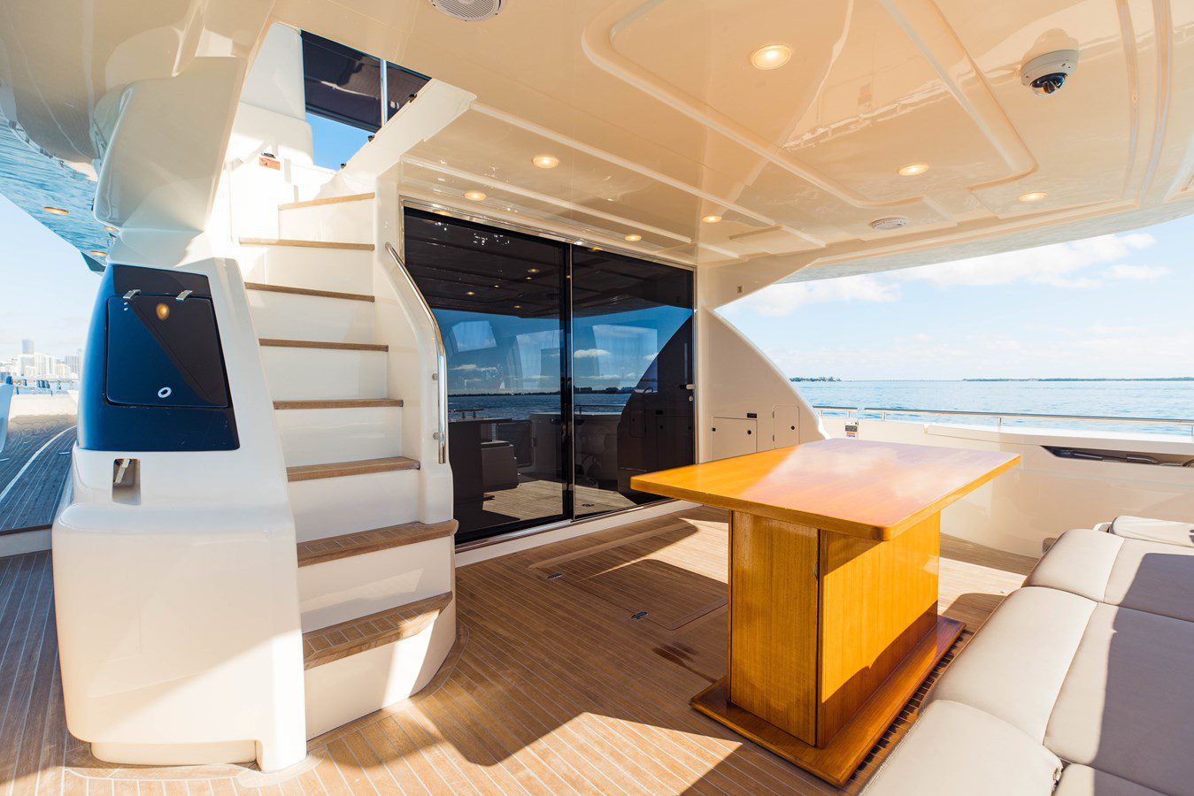 FERRETTI 750 MOTOR YACHT. 2017. | Tom Jenkins Yacht Sales